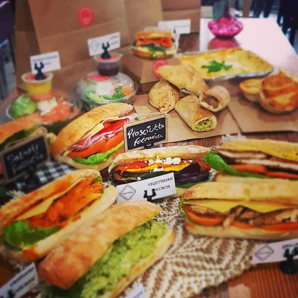 Platters Cafe & Bar - Diamond Creek Shopping